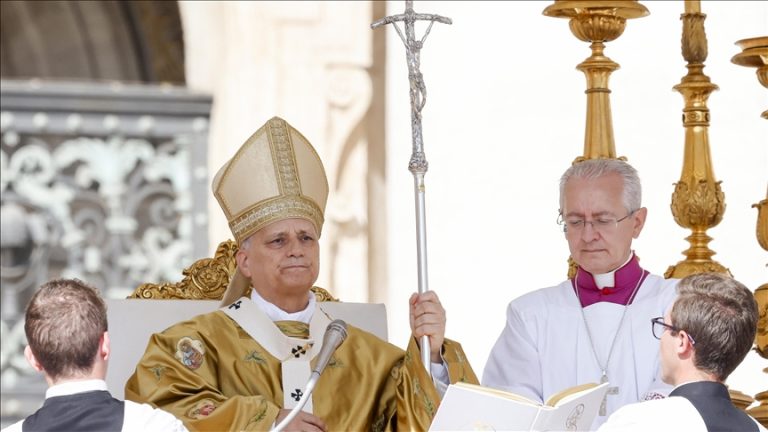 Папа Римский совершит первый зарубежный визит в Турцию - Зеркало.az